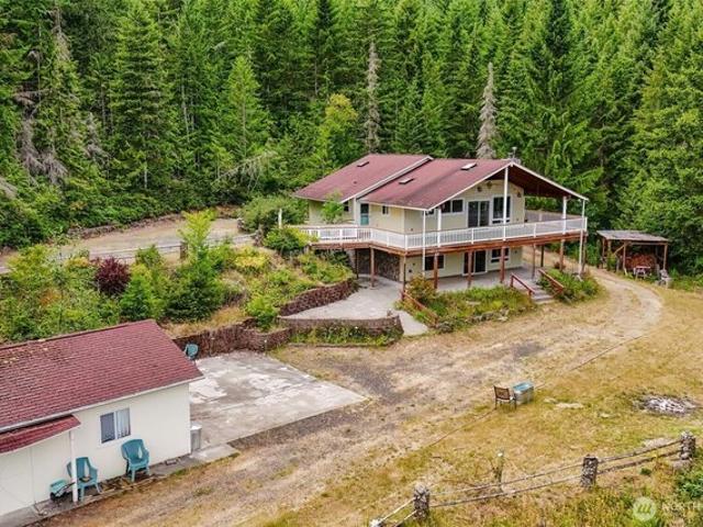 700 N Triton Heights Rd, Lilliwaup, WA 98555