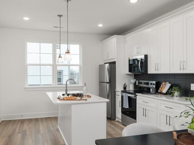700 N DuPont Ave # 109