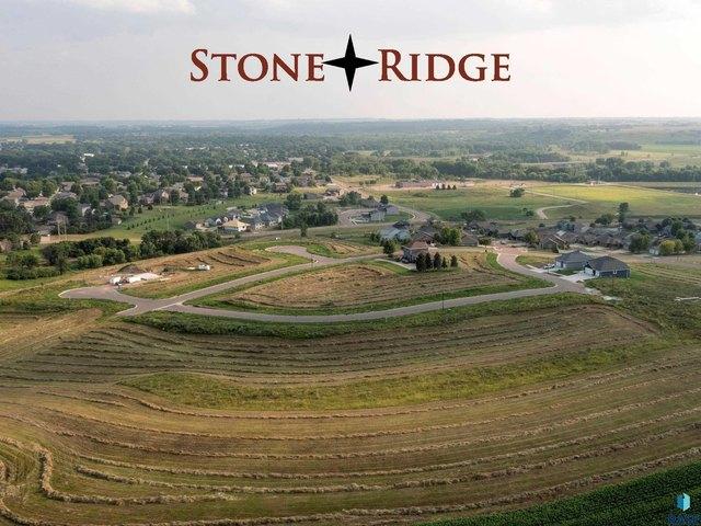 700 N Ruby Cir, Brandon, SD 57005