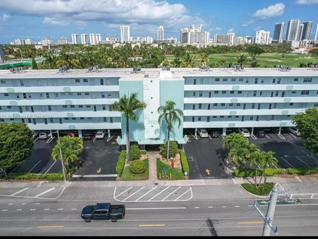700 NE 14th Ave Apt 404, Hallandale Beach, FL 33009