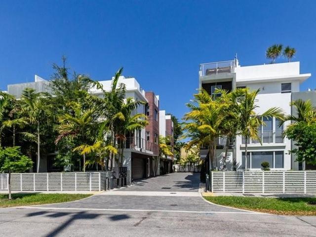 700 NE 14th Ave Unit 208, Fort Lauderdale, FL 33304