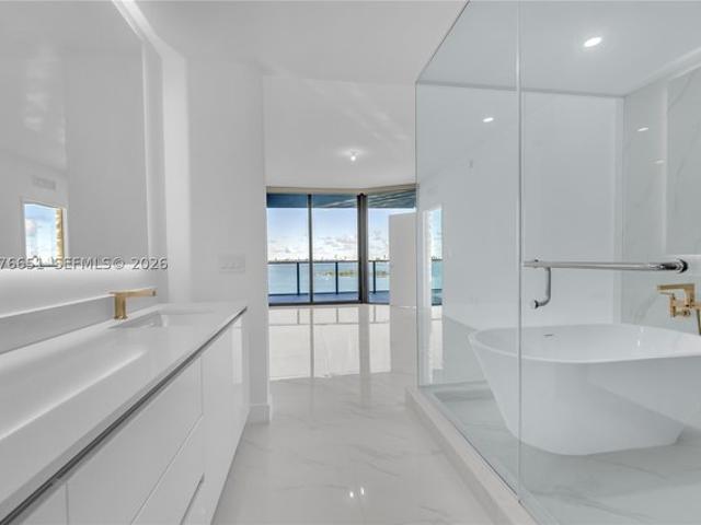 700 NE 24th St Unit 1407, Miami, FL 33137
