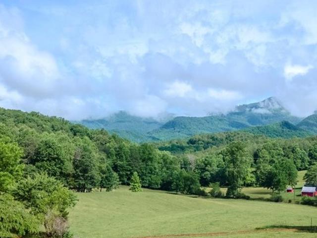 700 Ned Hill Rd, Franklin, NC 28734