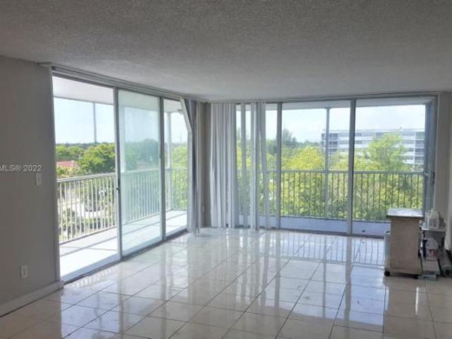 700 NW 214th St #622 Miami Gardens, FL 33169
