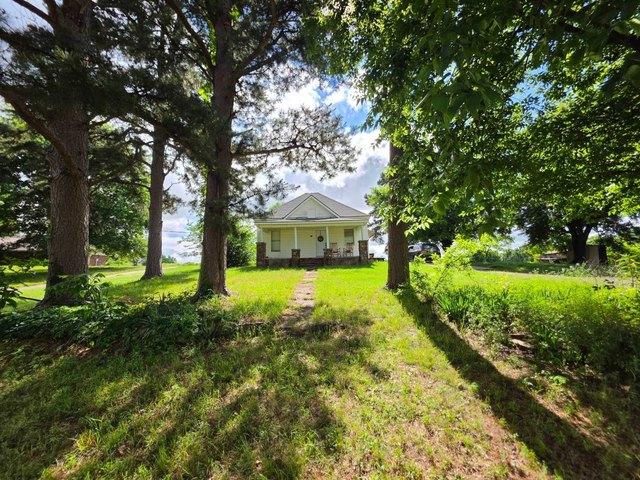700 S Adams St, Charleston, AR 72933