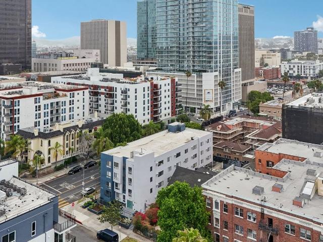 700 S. Berendo Ave 2 Bedroom Apartment for Rent at 700 S Berendo St, Los Angeles, CA 90005 Wilshire Center Koreatown