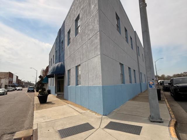 700 S Madison Street