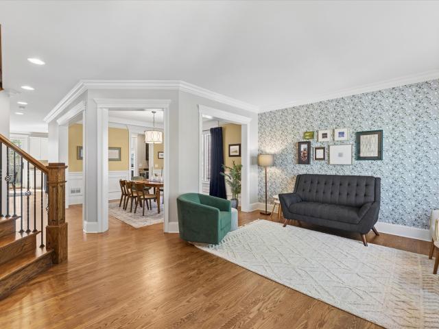 700 S Swain Avenue