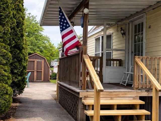 700 Salem Rd Trlr 41, Etters, PA 17319