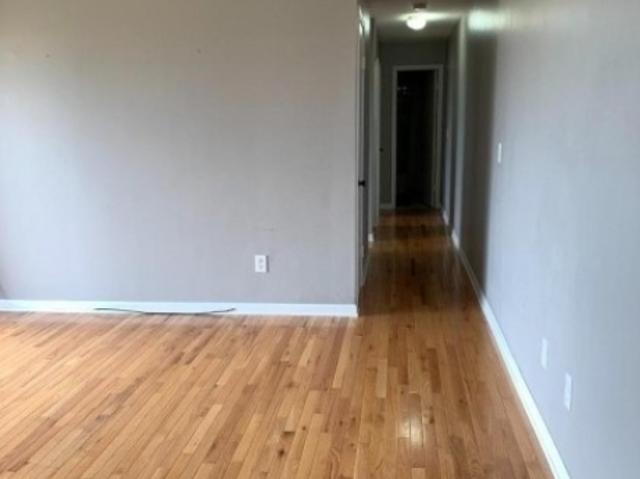 700 Schuyler Ave # G33