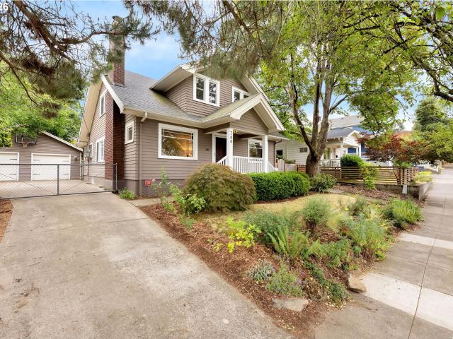 700 se 61st ave