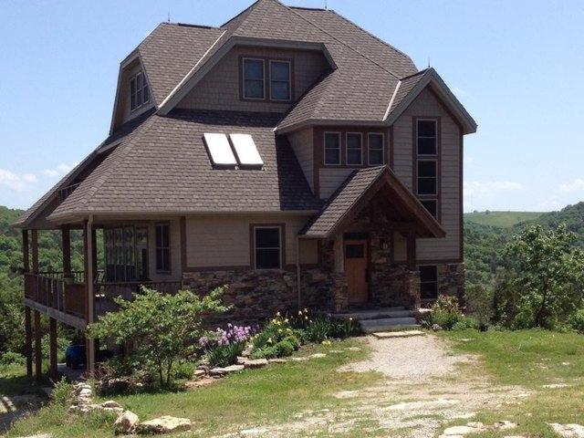 700 Shore Point Rd, Blue Eye, MO 65611