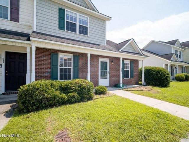 700 Streamwood Dr, Jacksonville, NC 28546