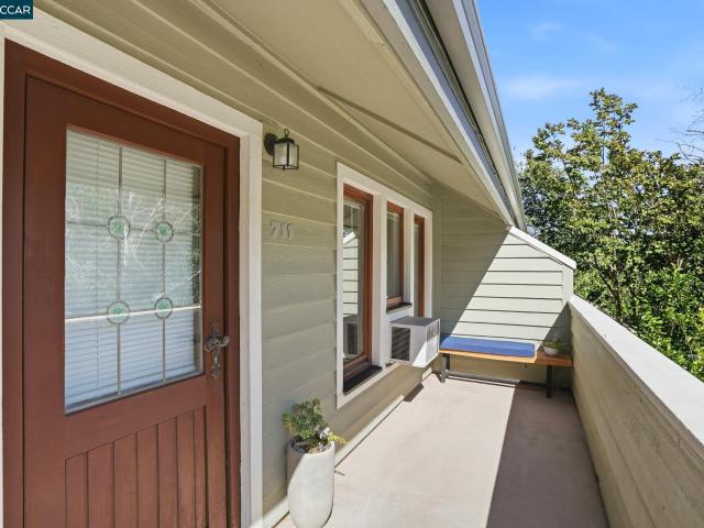 700 Suntree Ln 711