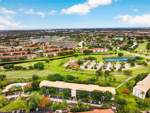 700 SW 128th Ave Unit 306C, Pembroke Pines, FL 33027