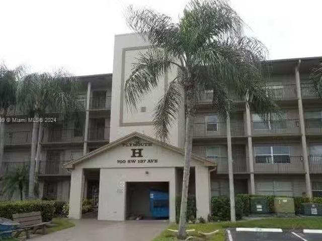 700 SW 137th Ave #107H, Pembroke Pines, FL 33027 MLS A11611299