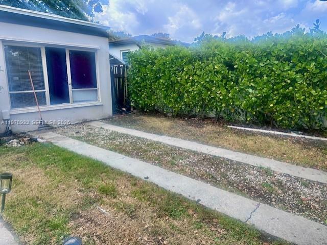 700 SW 44th Pl, Miami, FL 33134 | MLS #A11970
