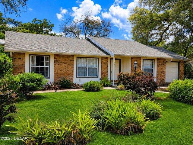 700 Swarthmore Dr, Deland, FL 32724