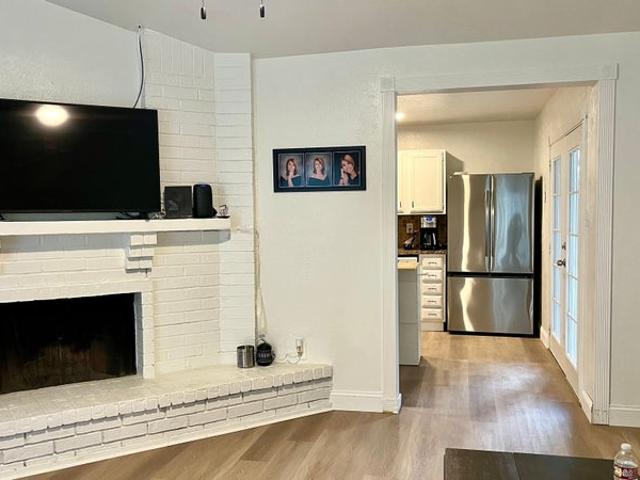 $700 PMonth _SINGLE ROOM 14X10 sqft. New FloorsPai