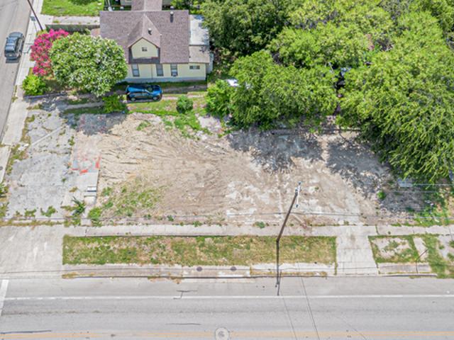 700 Porter St