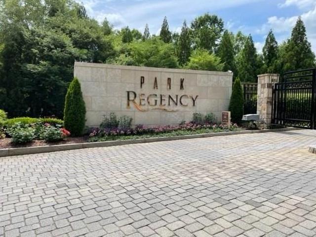 700 Park Regency Pl Ne 1103, Atlanta, GA
