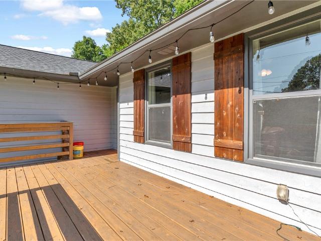 700 Pepperwood Trail