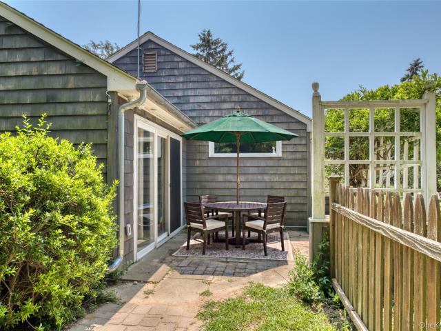 700 Plum Island Lane