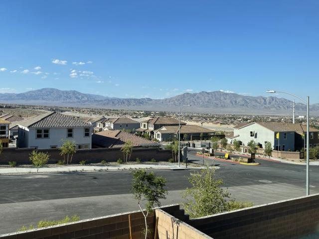 $700 Private Bedroom+Attached Bath Gated Community