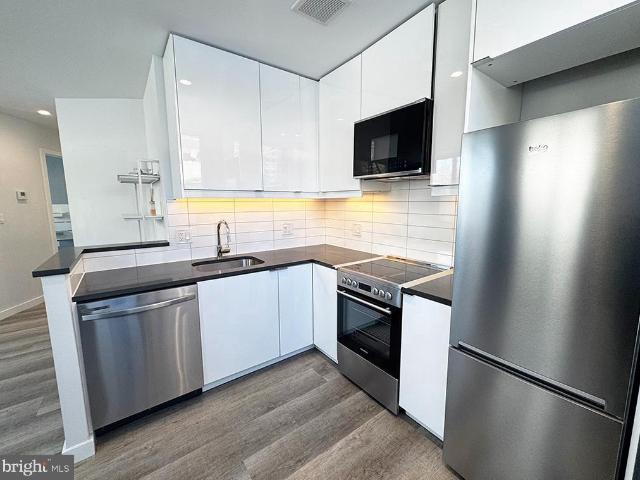 700 Roeder Road # 103