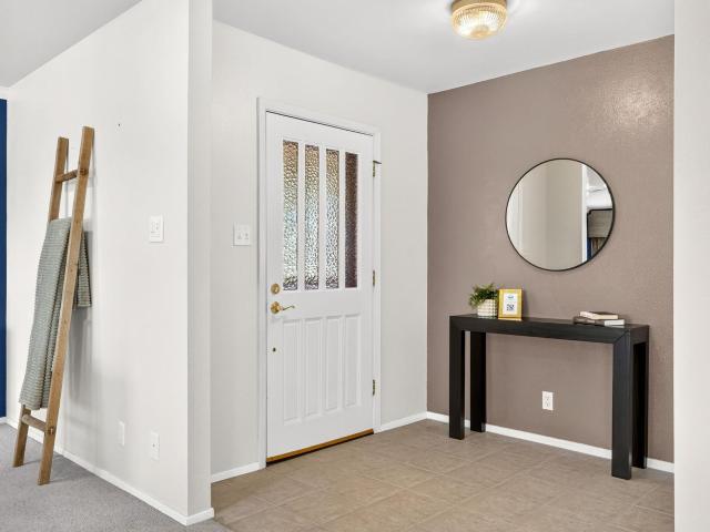 700 Rogart Dr