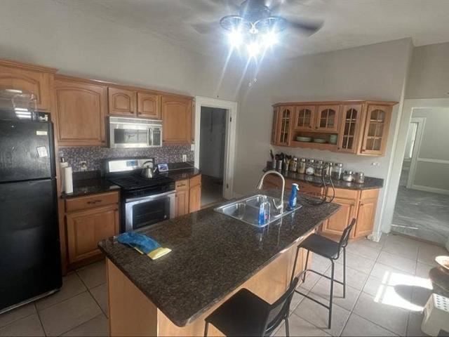 $700 Room for rent