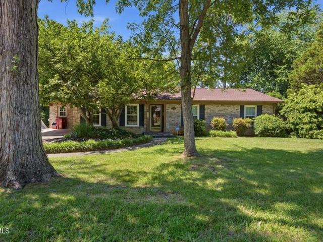 700 Rambling Rd, Johnson City, TN 37604