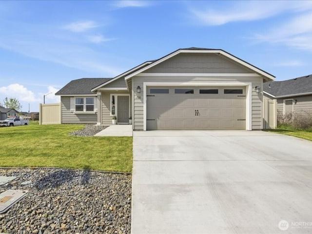700 Regina Pl, Grandview, WA 98930
