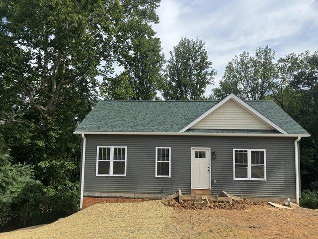 700 Ruddell Rd, Vinton, VA 24179