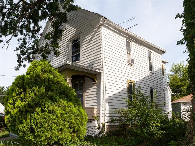 700 W 17th Street