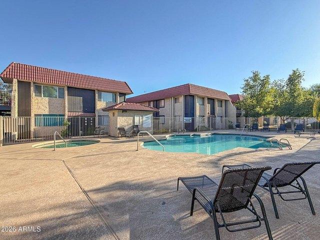 700 W University Dr Unit 220, Tempe, AZ 85281