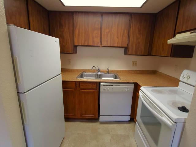 700 W University Drive # 225