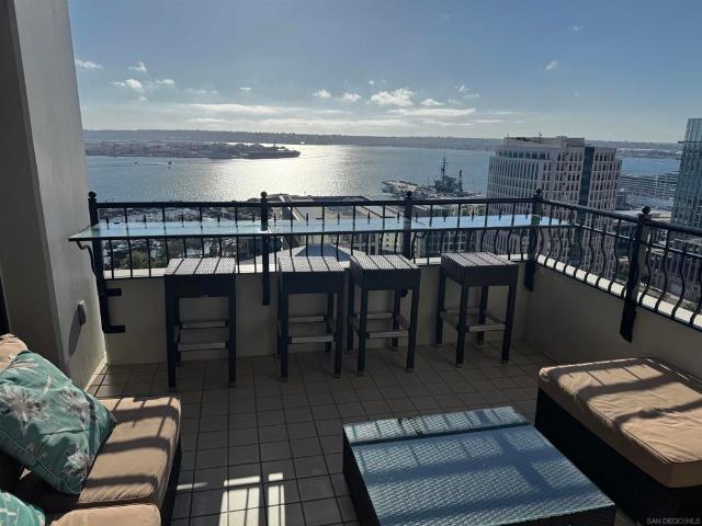 700 W Harbor Dr 2503