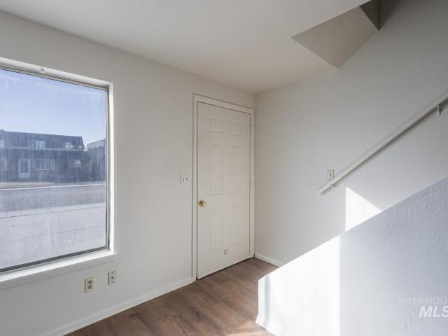 700 W Idaho Ave