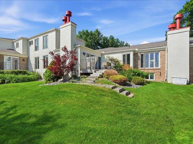 700 Waters Edge Rd, Unit 23
