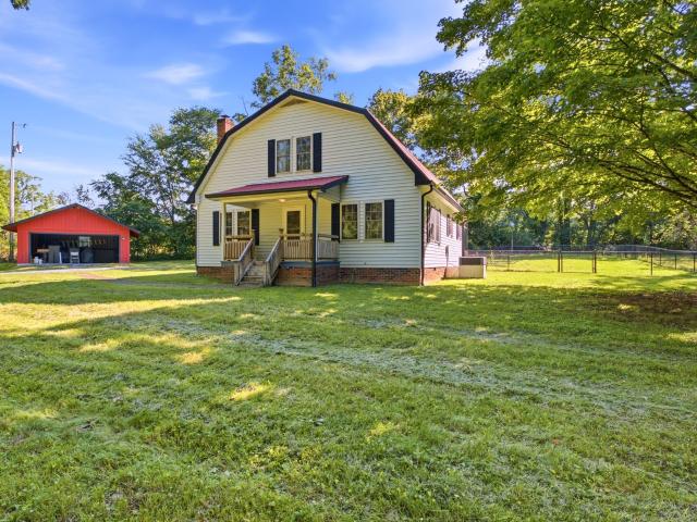 700 Wallace Rd