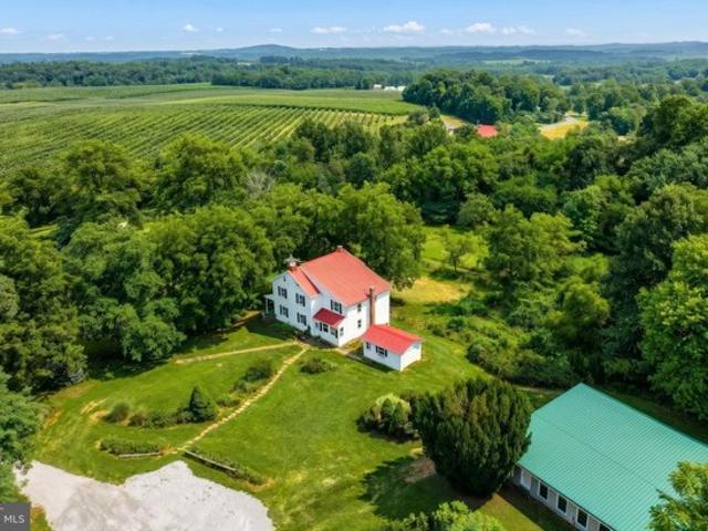 700 White Oak Tree Rd, Gardners, PA 17324
