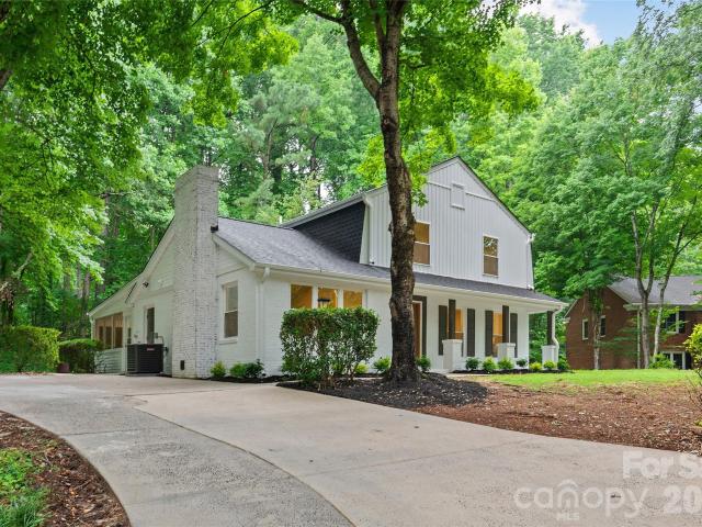 700 Tadlock Place