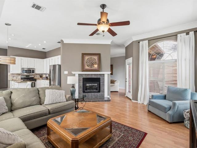 700 Tealwood Lane