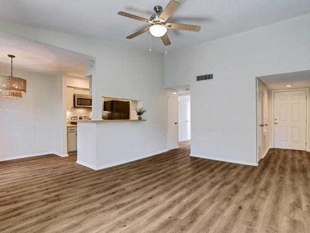700 Thicket Lane 1004