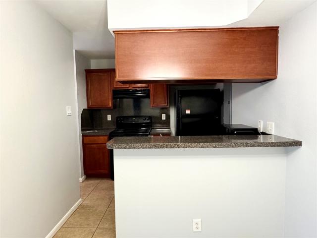 700 Thicket Ln, Unit 406, Houston, TX 77079 | MLS #78283