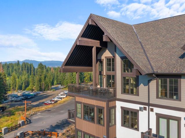 700 Village Dr. 403