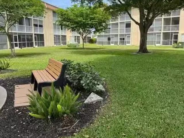700 Village Green Ct #120, Palm Springs, FL 33461 MLS RX 110.