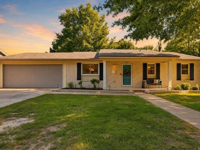 7015 Amherst Dr, Little Rock, AR 72205