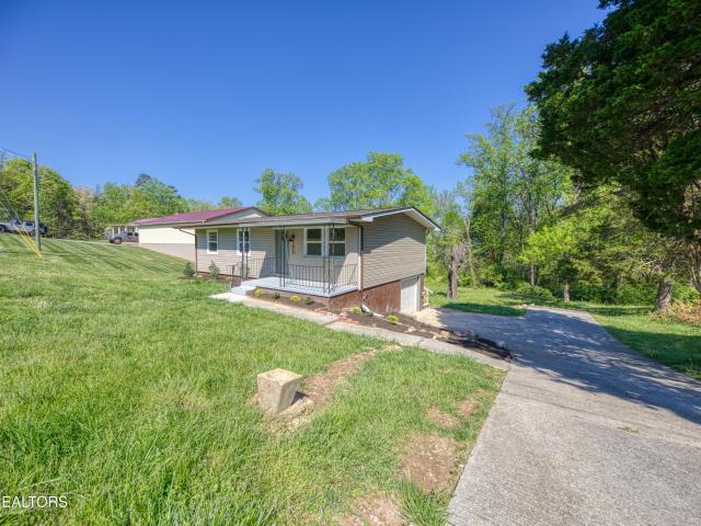 7015 Bert Newman Lane